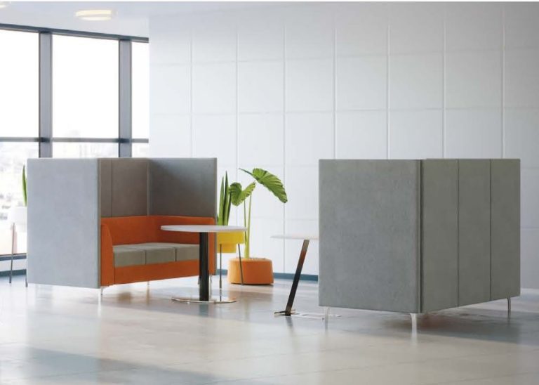 Simoom Seating with Screens – Office Furniture Requirements