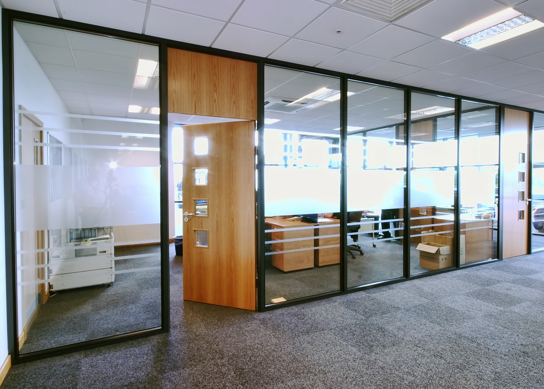 Office Partitioning Solutions – Office Furniture Requirements